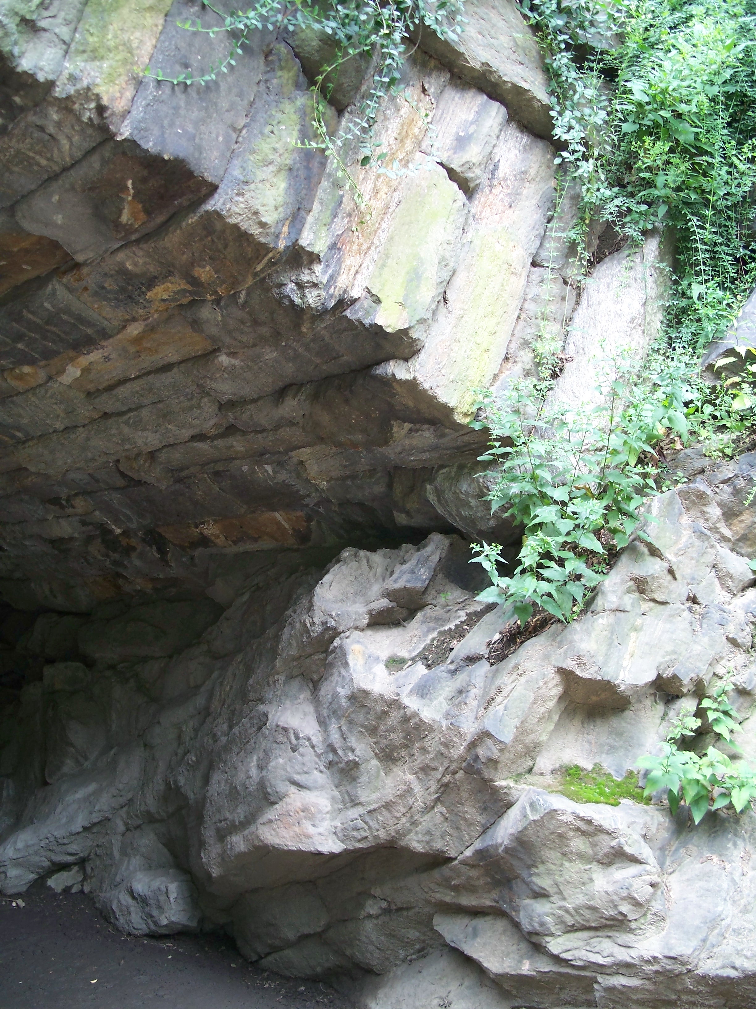 Riftstone Arch